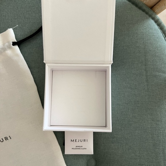 Mejuri | Jewelry | Mejuri Dust Bag Ring Box Jewelry Polishing Cloth ...